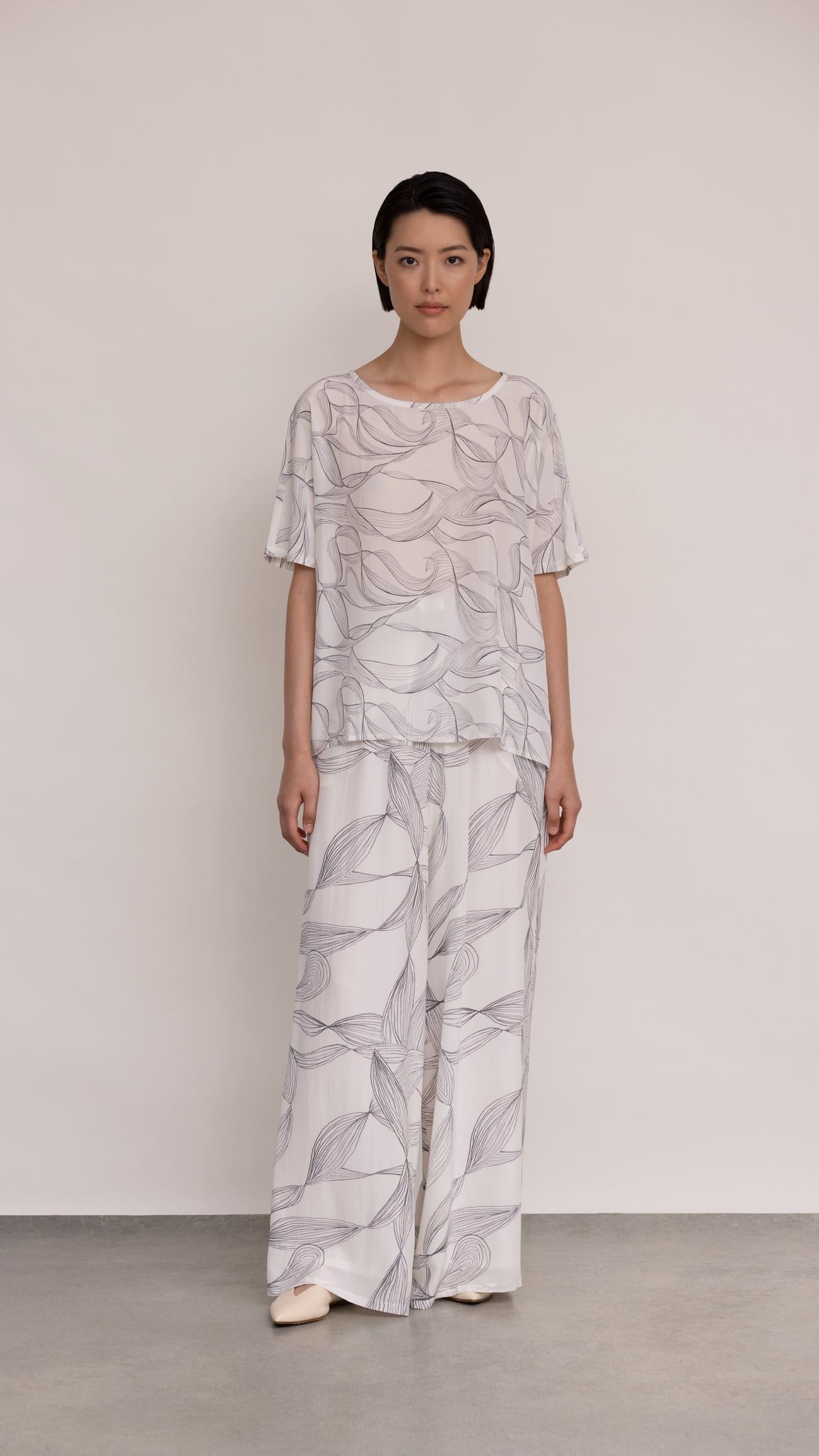 Printed Sera Pants in Black and White Swirl - Shwetambari